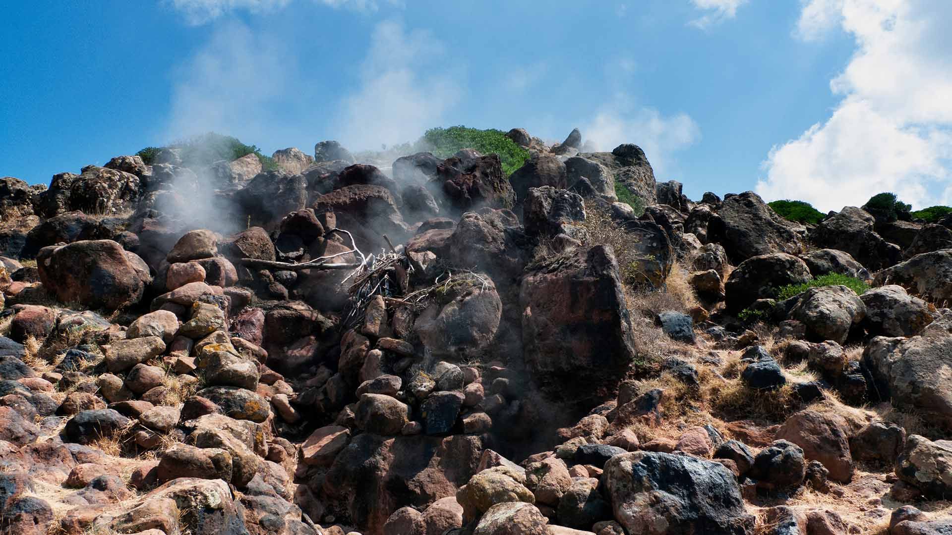 Volcanic Pantelleria: hot springs & unique geosites